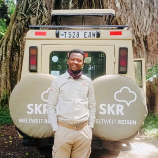 Elly Msuya • Hervorragende Reiseleiter • SKR Reisen